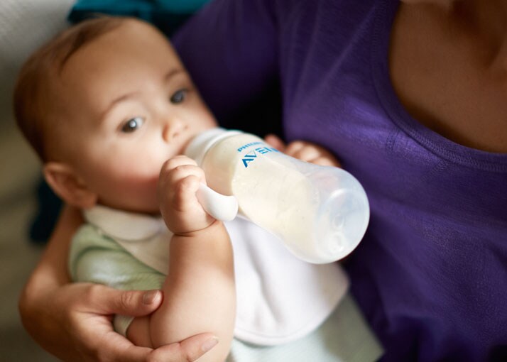 3 positions for easy bottle feeding